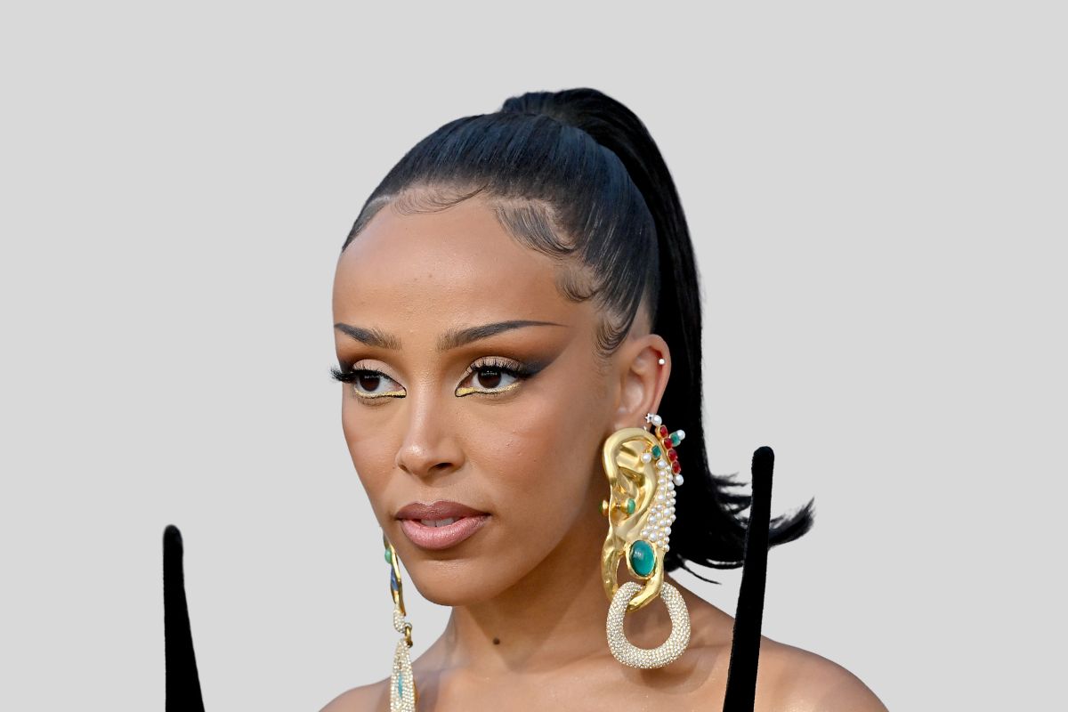 Doja Cat Shows Off Her Perfect Boobies On Twitter For Birthday - AllHipHop