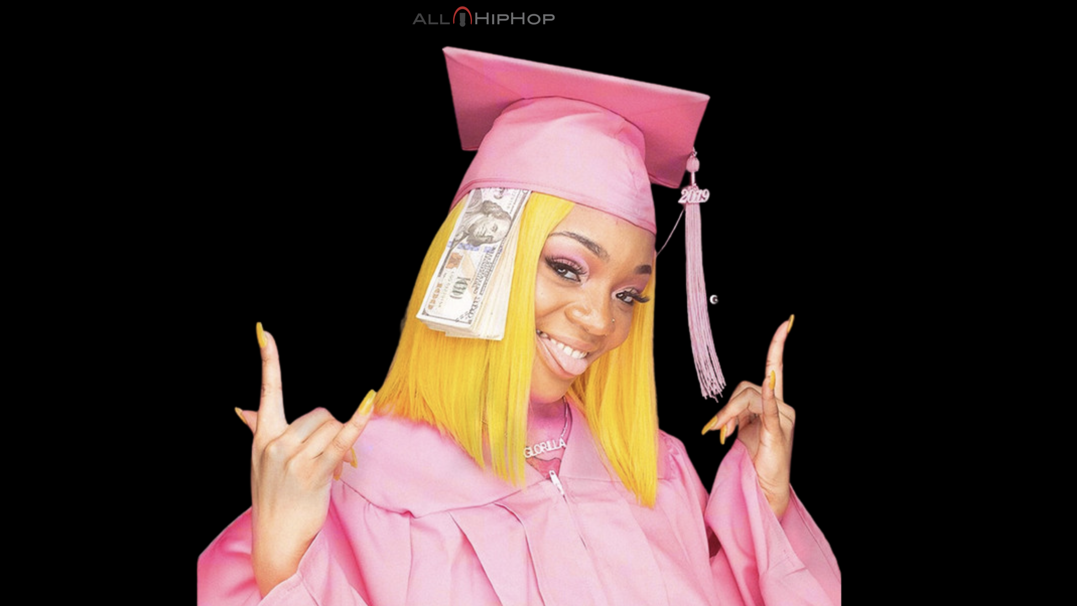 Video Resurfaces Of GloRilla Working Fast Food Job Before Rap