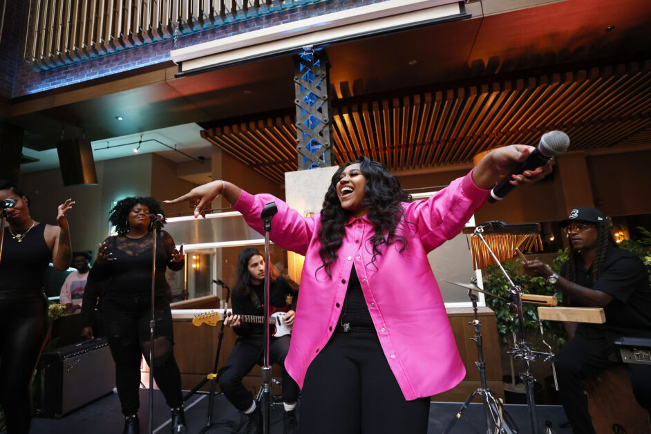 Jazmine Sullivan Turns Up The Heat At Lollapalooza Pre-Show - AllHipHop