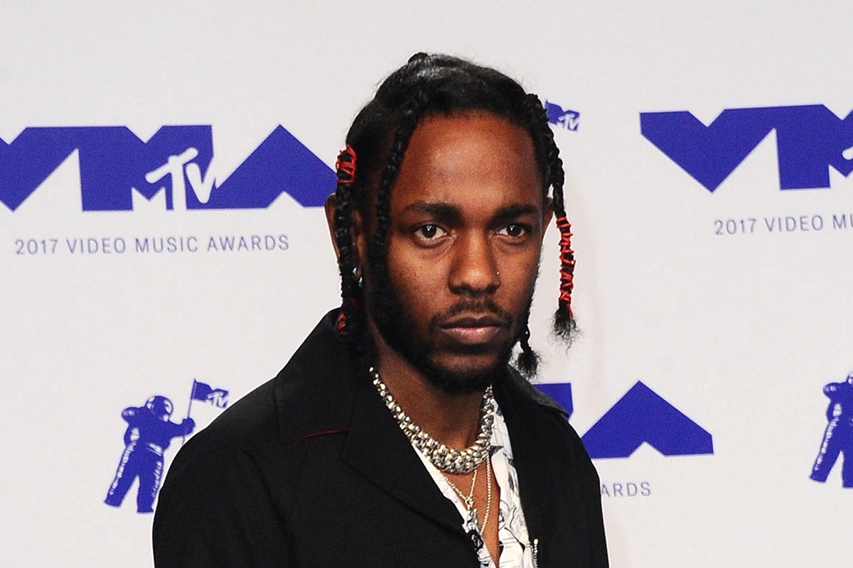 A Look At Kendrick Lamar's $600k Jewelry At The Juneteenth Show