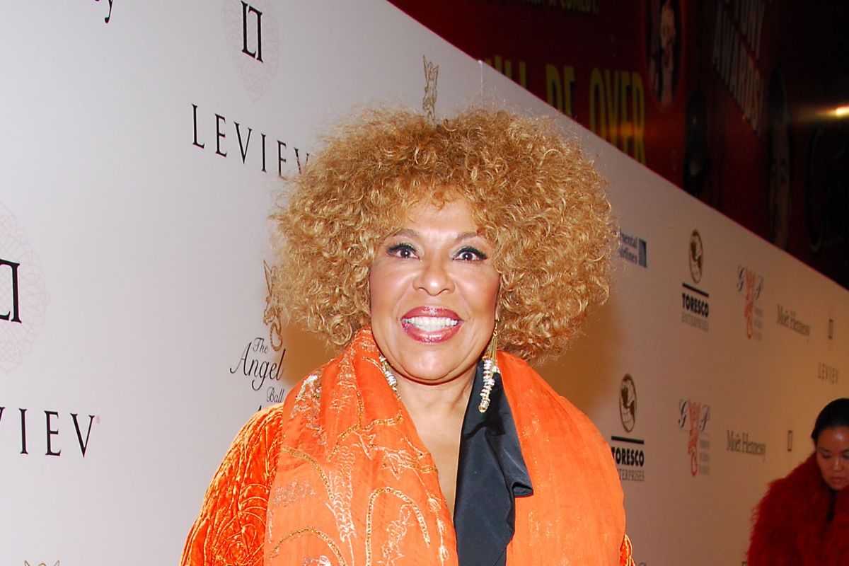 Roberta Flack Suffering Can No Longer Sing After ALS Diagnosis - AllHipHop