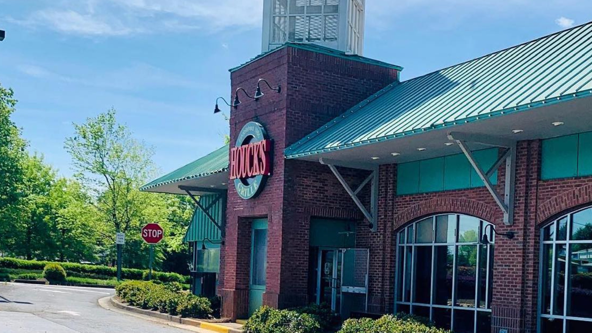 Roswell Man Blows $300K Of Restaurant's Money On Strippers