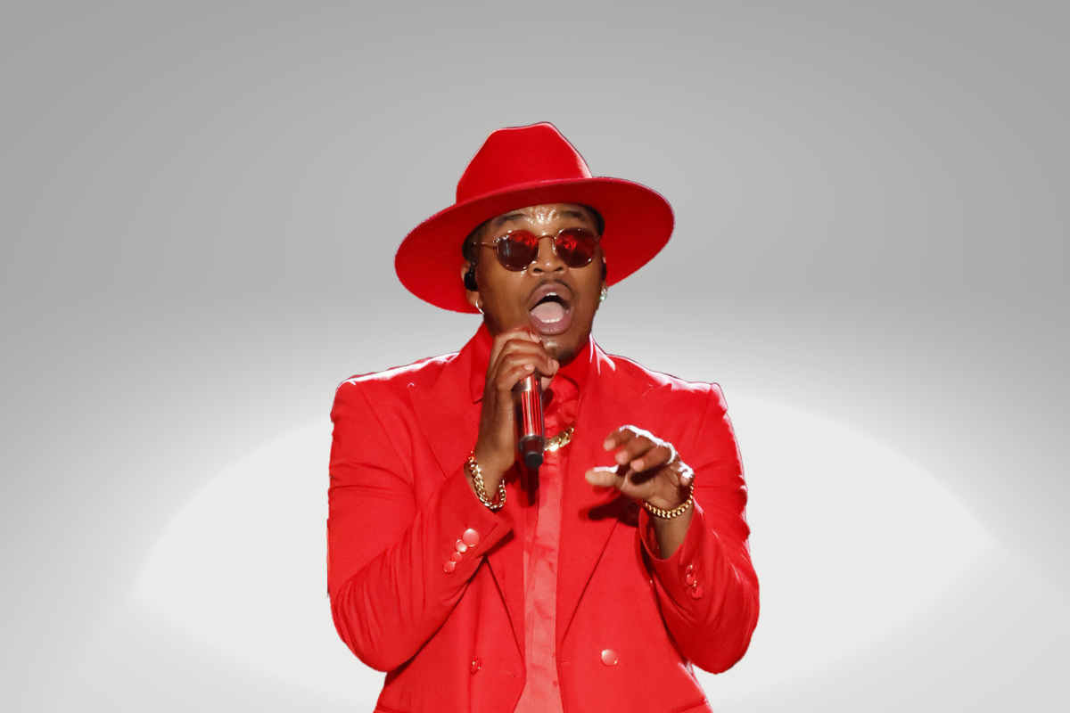 Ne-Yo Boots Fan Off Stage After She Removes His Trademark Hat - AllHipHop