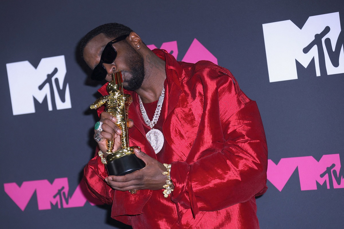 Diddy Says Global Icon Award "One Of The Biggest Honors" - AllHipHop