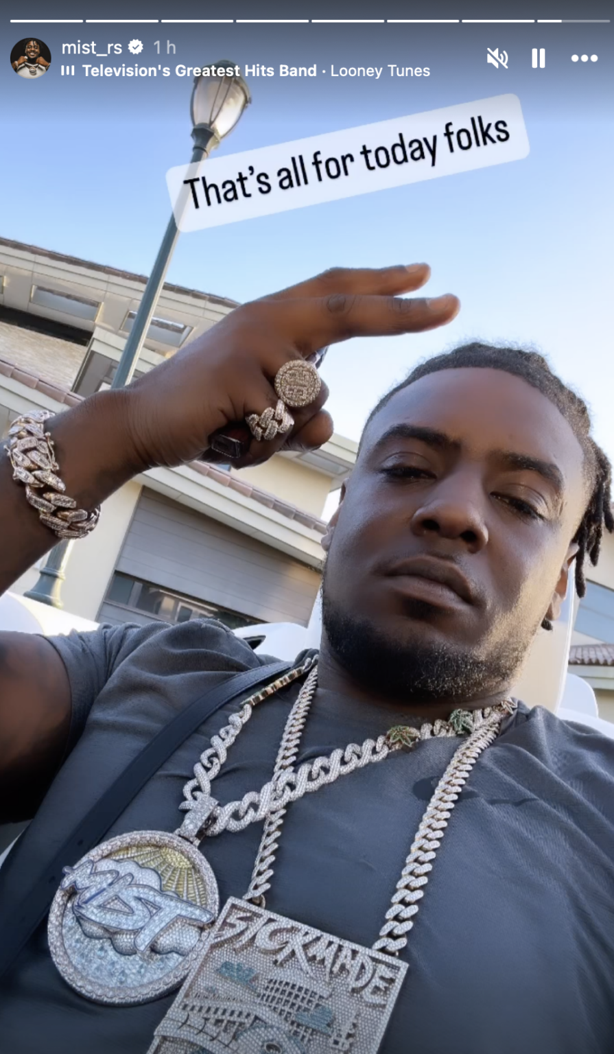 U.K. Rapper Mist Responds To Rumors Dutchavelli Snatched His Chain In ...