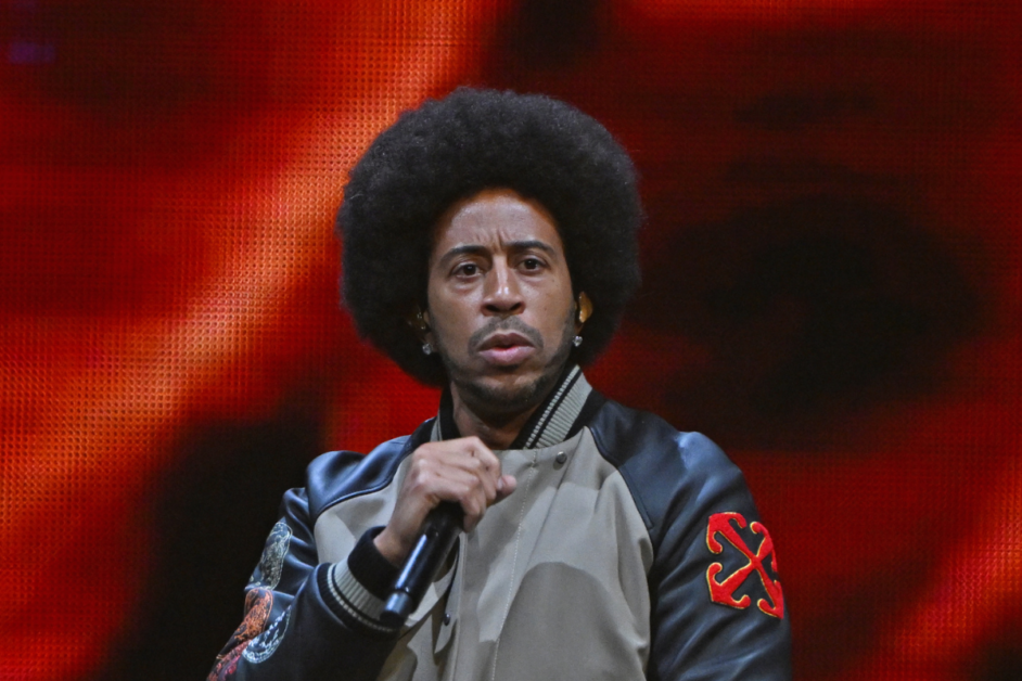 Ludacris Dons Iconic Giant Arms For First Pitch At Braves Game