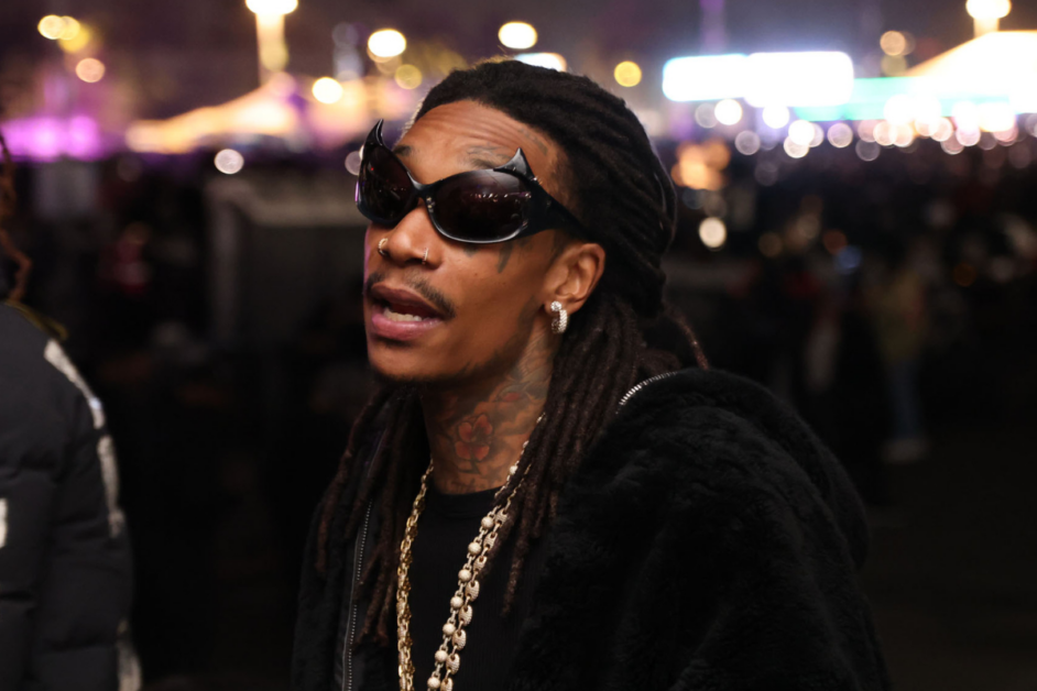 Wiz Khalifa Checks Money-Throwing Fan: “I’m Not A Stripper” - AllHipHop