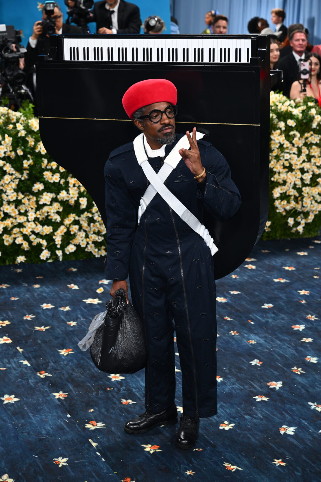 Famous Stylist Explains André 3000 Piano Stunt At Met Gala - AllHipHop
