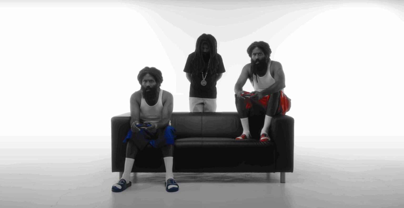 Drake Leaks Unreleased Track—Fans Scramble To Identify Mystery Female ...